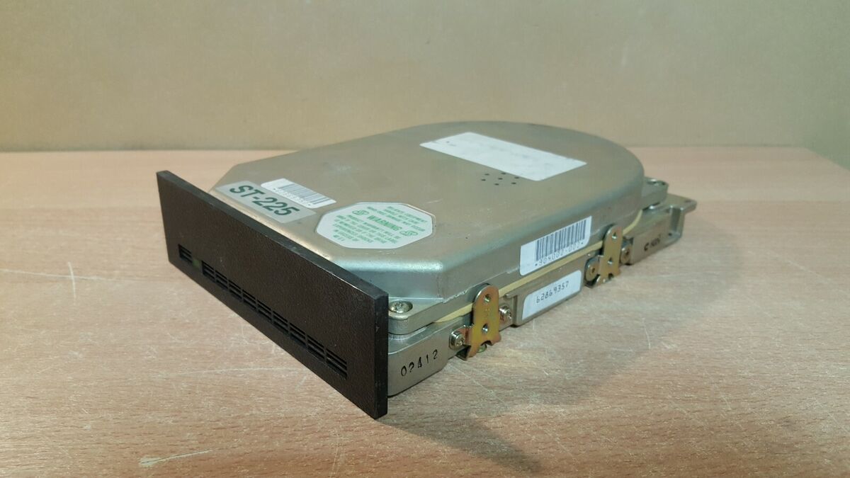 Самые массовые HDD Seagate ST-225 - ЯПлакалъ