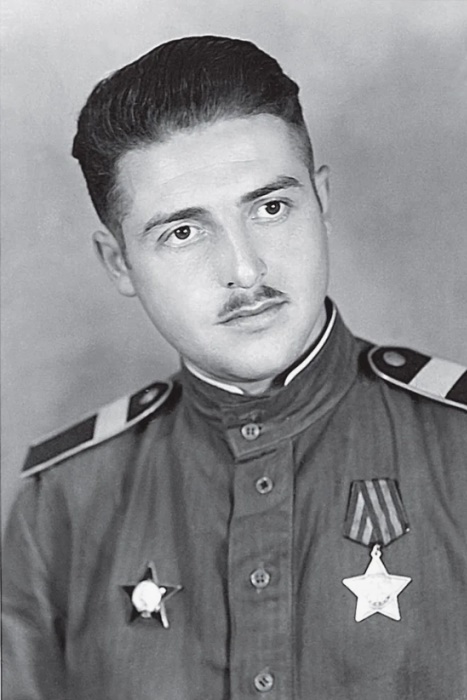 За что 6 лет отсидел в тюрьме создатель группы «Лесоповал» Михаил Танич ...